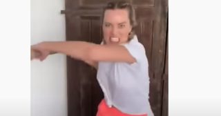 Watch Zoe Bell's Epic Fight Video With Margot Robbie, Scarlett ...
