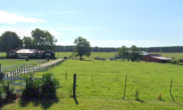 James Gunn's Superman: First Look At Kent Farm House Barn | Cosmic Book ...