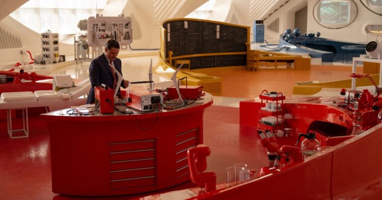 Pedro Pascal Clears Up Avengers Leadership Confusion | Cosmic Book News