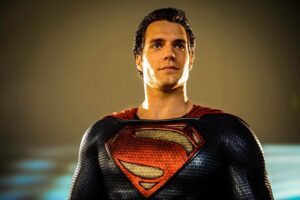 Henry Cavill Superman Is 'Literally Hope Personified' Says Zack Snyder ...